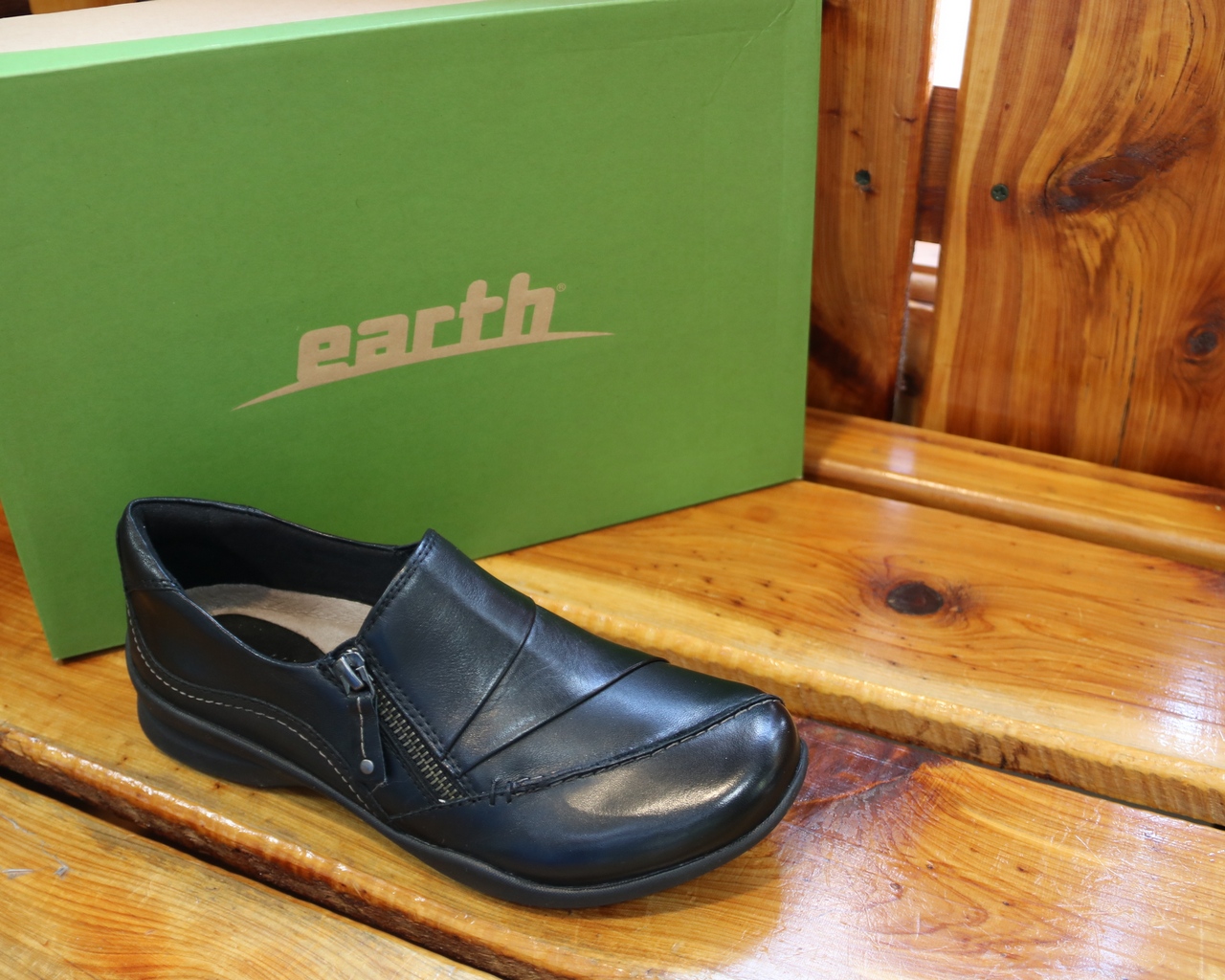 Earth Shoes for Women | Below Suggested Retail Price