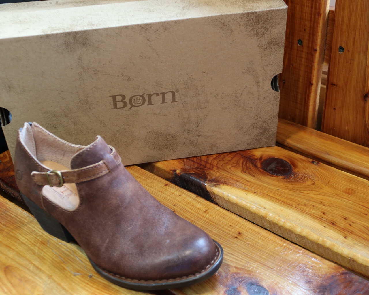 Born Shoes & Sandals Footwear for Women